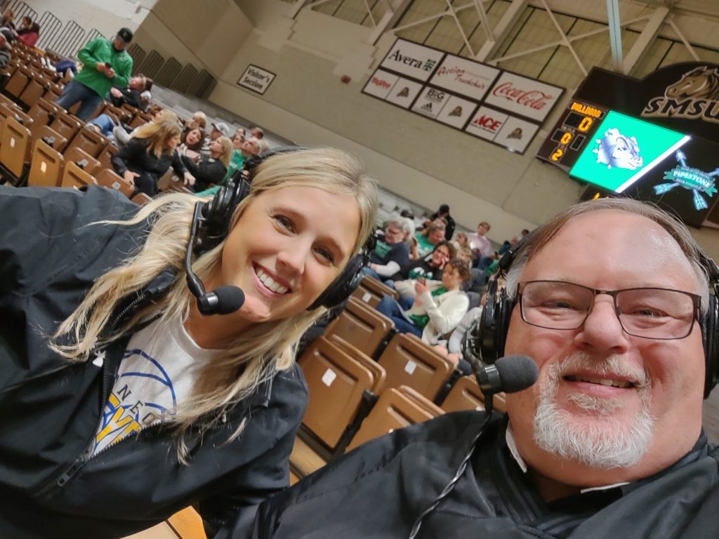 MINNEOTA VIKINGS VOLLEYBALL HEAD COACH HAYLEY FRUIN 11-16-22 | KLQP ...